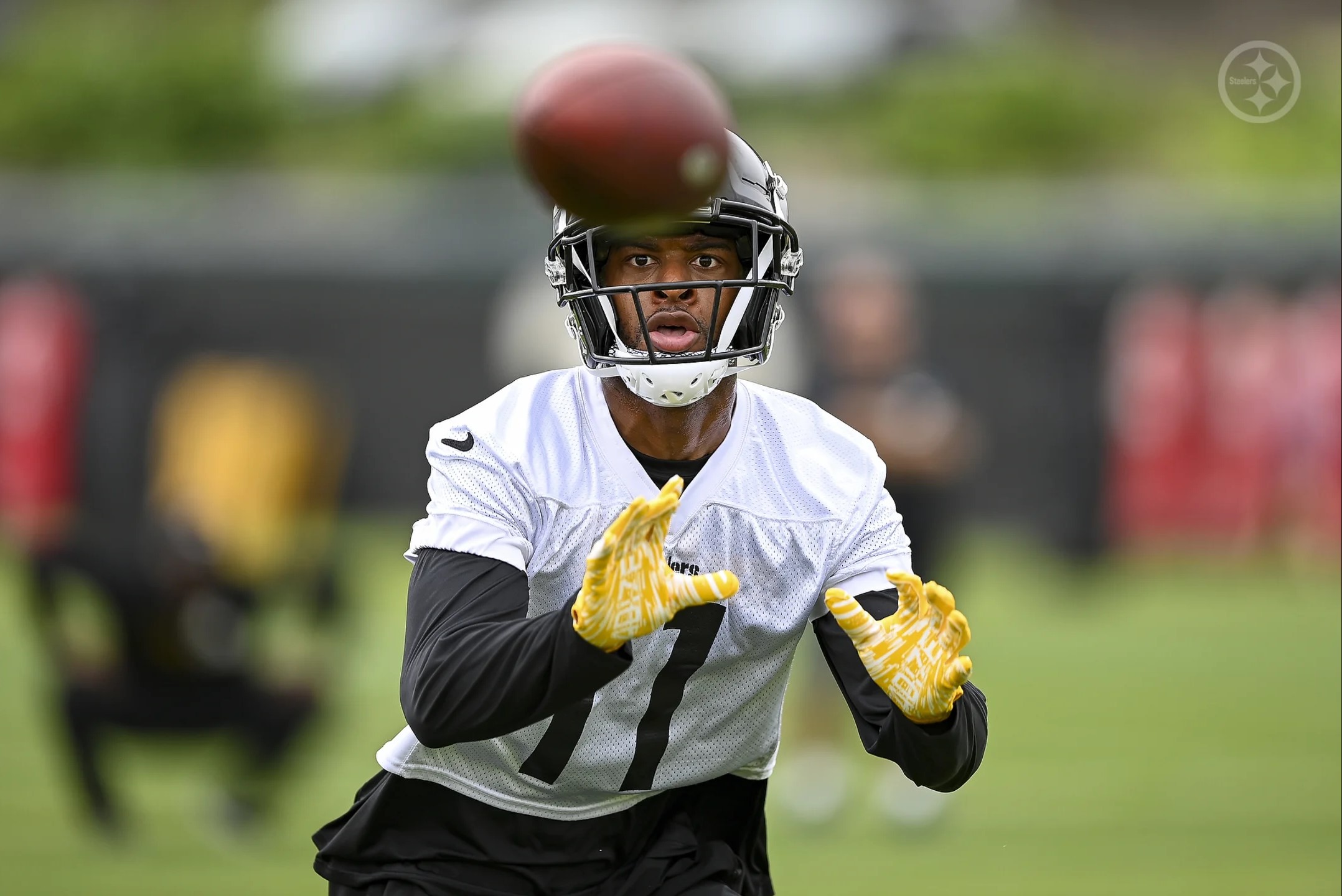 Steelers QB1 Kenny Pickett Believes Calvin Austin III Will Have A Breakthrough Season In 2023